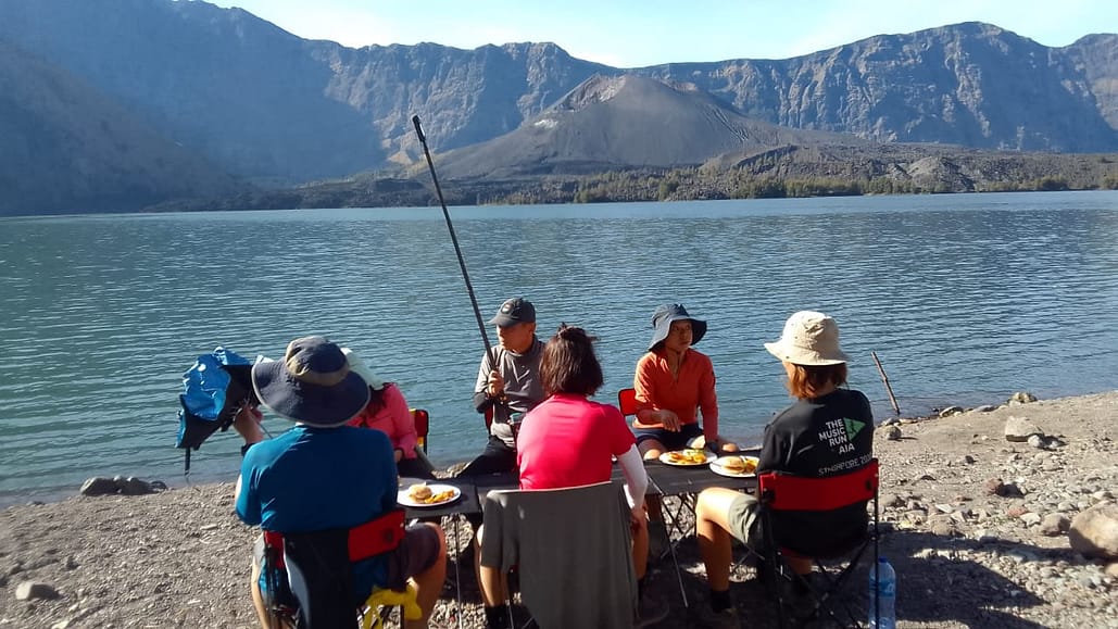 Trekking Rinjani 4 Days 3 Night Summit, Lake, Torean Village